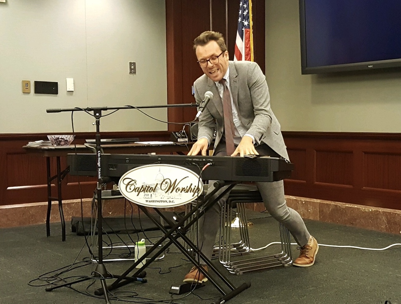 Artists News | Singer-Songwriter Curt Anderson Leads Worship At The U.S ...