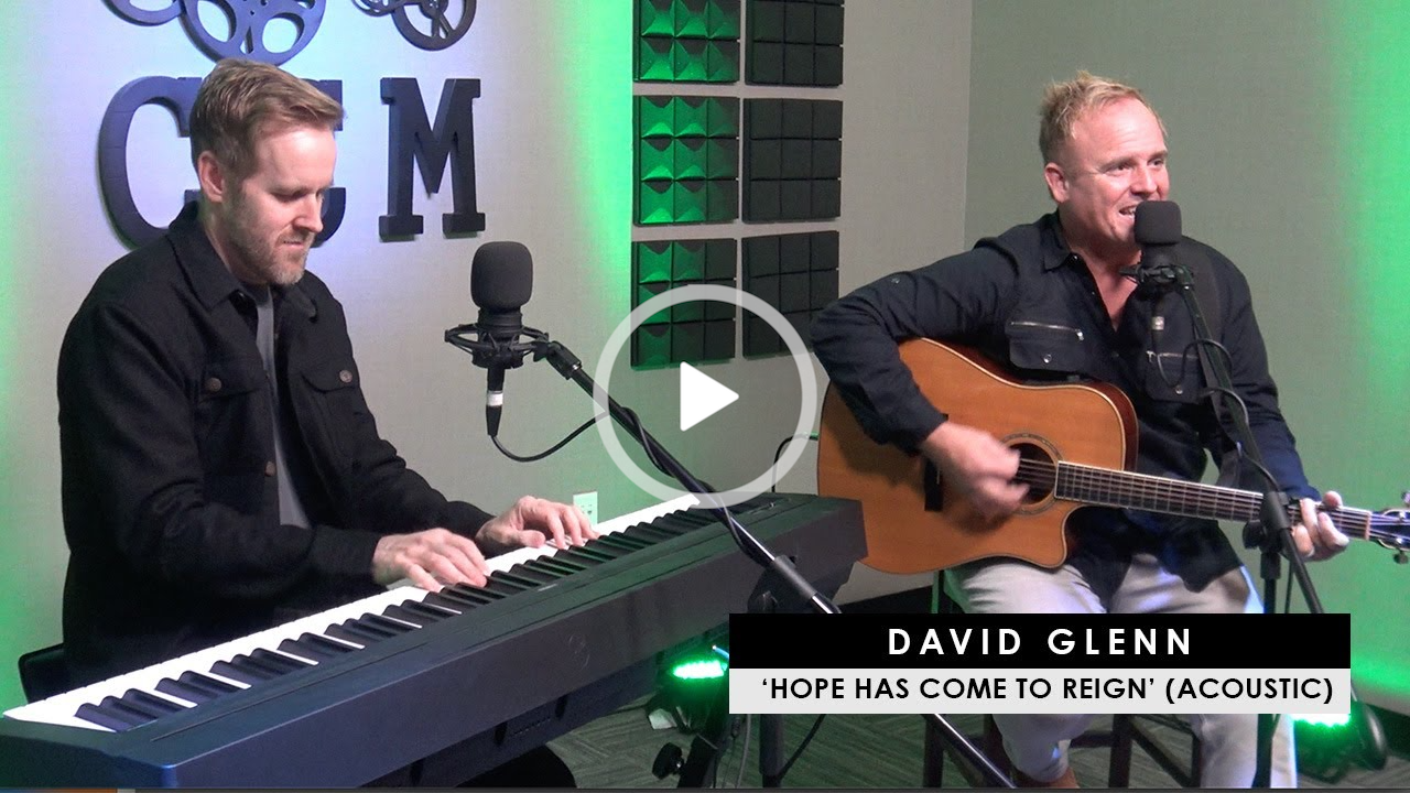 Music News | David Glenn performs new Christmas single for CCM magazine ...